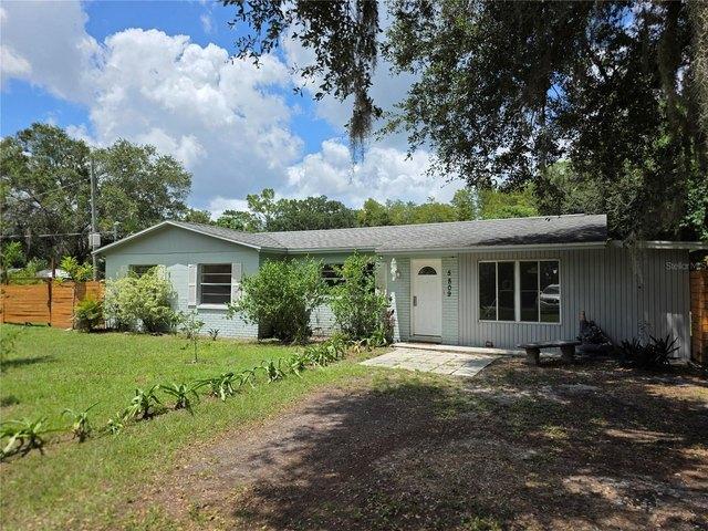 5809 Half Moon Lake Rd, Tampa, FL 33625