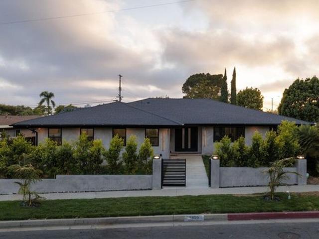 5809 S Chariton Ave, Los Angeles, CA 90056