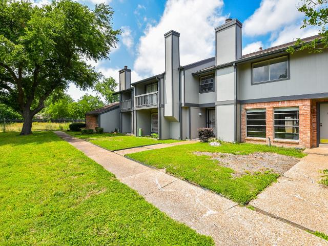 5809 Village Forest Court