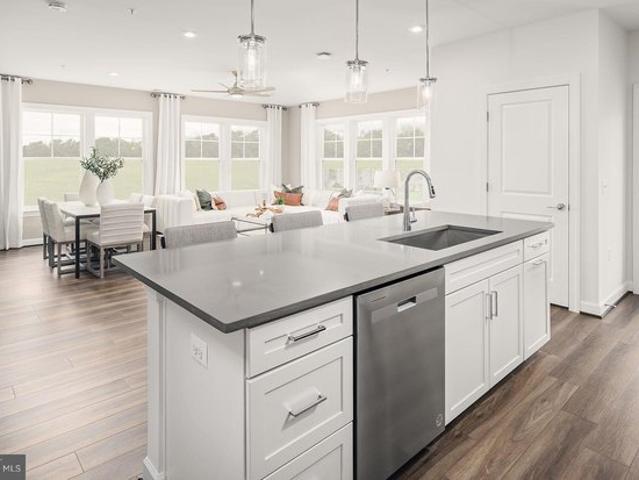 5800 Moonstone Way Unit 306, Haymarket, VA 20169