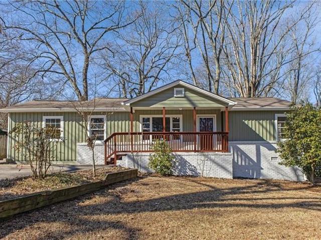 5800 Crabapple Dr SW, Mableton, GA 30126