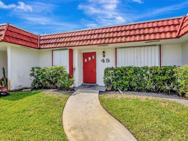 5800 Fernley Dr W, Unit 45, West Palm Beach, FL 33415 | MLS #R11085 | Compass