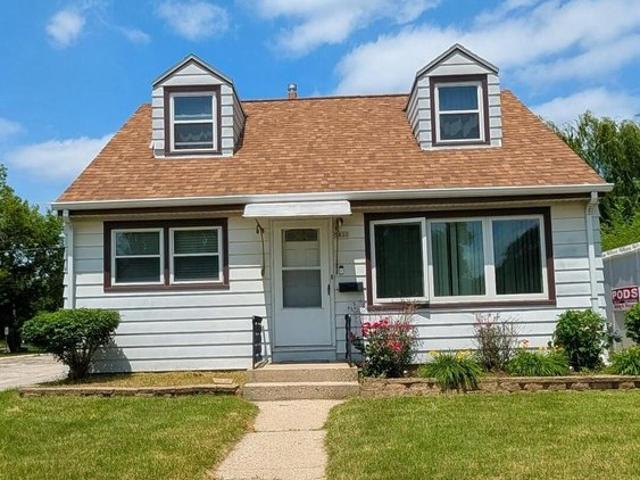 5800 W Custer Ave, Milwaukee, WI 53218