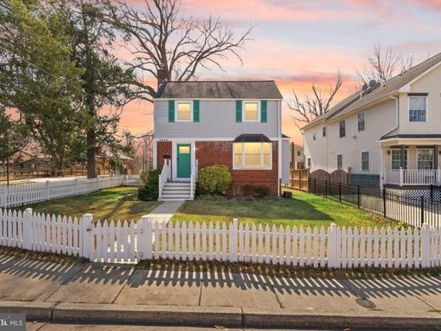 5800 3rd St S, Arlington, VA 22204