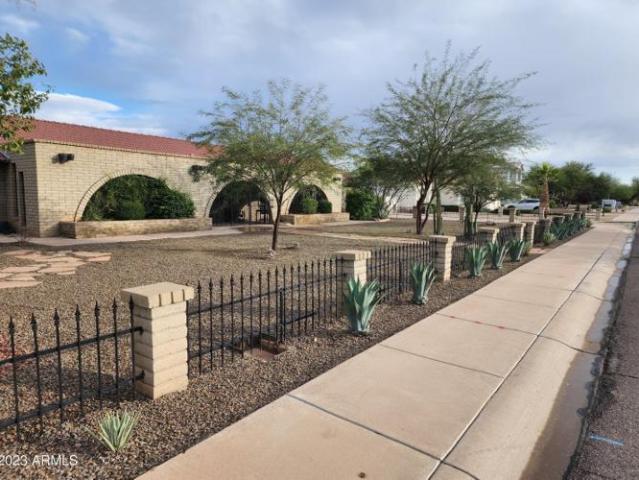 5801 N 73rd Ave, Glendale, AZ 85303
