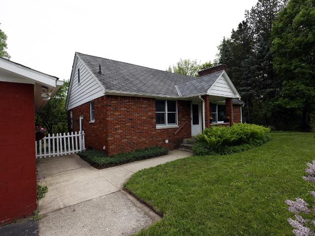 5801 N Territorial Road