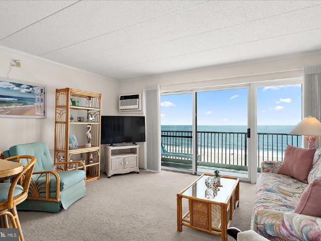 5801 Atlantic Avenue # 608