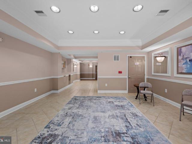 5801 Clipper Lane # 408