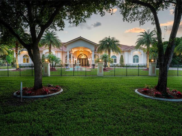 5801 Estates Dr, Southwest Ranches, FL 33330 | MLS #F10515