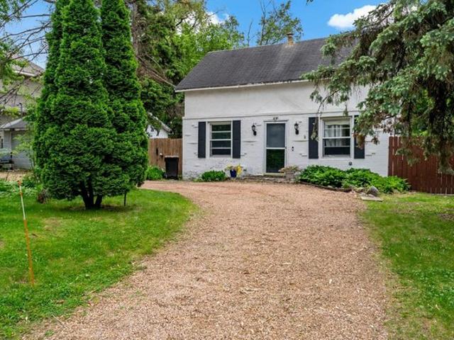 5801 Interlachen Blvd, Edina, MN 55436
