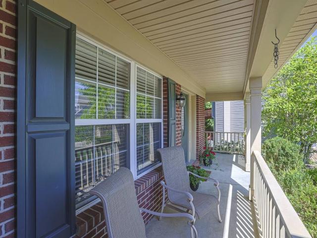 5801 Longbow Drive