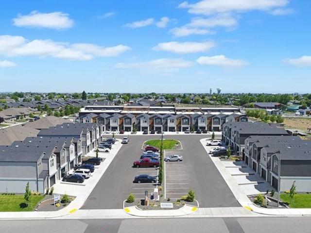 5801 Road 92, Pasco, WA 99301