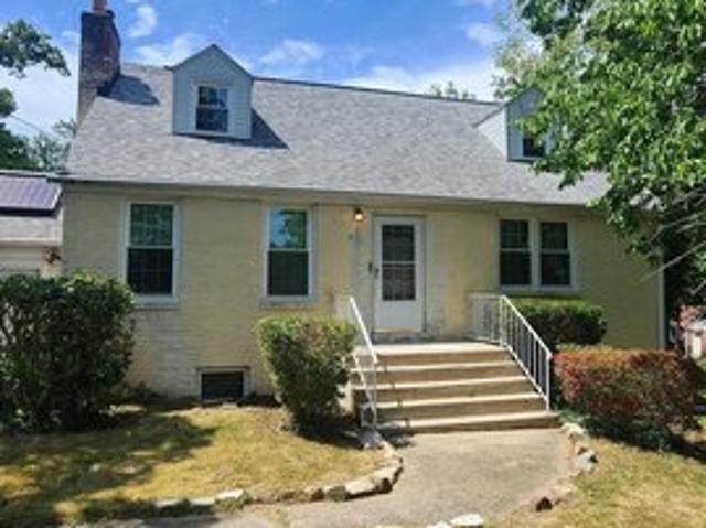 5801 Walnut St, Temple Hills, MD 20748