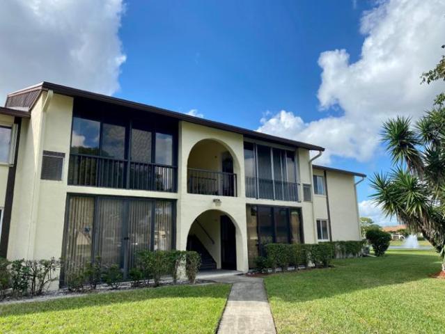 5801 Whispering Pine Way #B 2 Greenacres, FL 33463