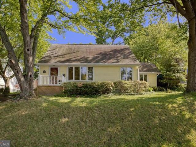 5801 9th Rd N, Arlington, VA 22205