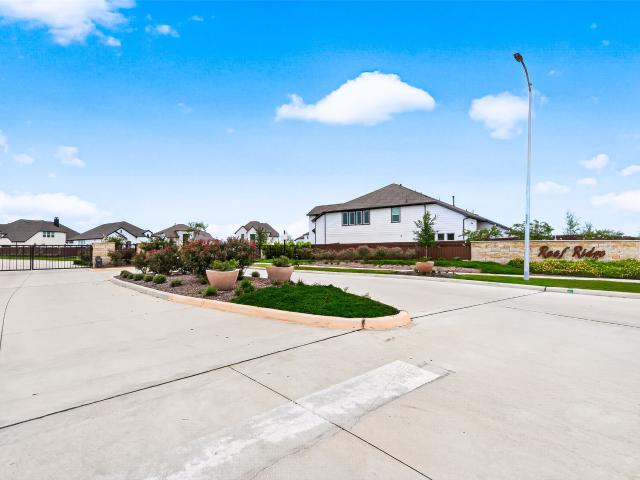 5802 N Reef Ridge Drive