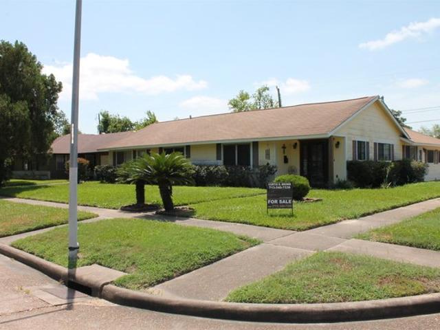5802 Overdale St, Houston, TX 77033
