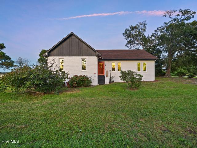 5802 E Yacht Drive