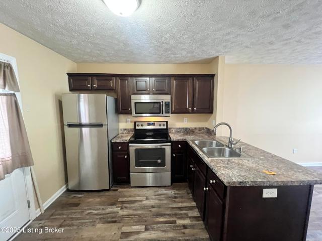 5802 Lake Erie Dr