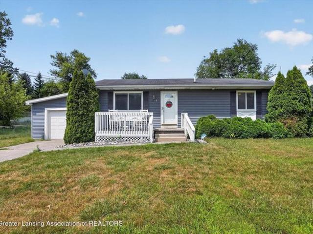 5802 Pheasant Ave, Lansing, MI 48911