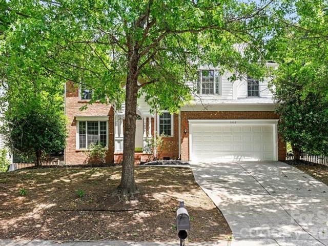 5802 Swanston Dr, Charlotte, NC 28269