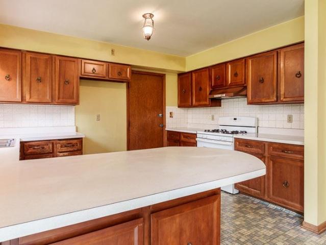 5803 Clarendon Drive