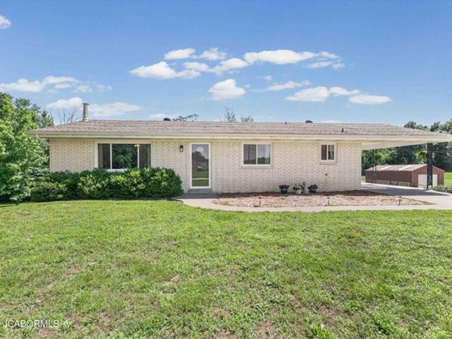 5803 Horseshoe Dr, Jefferson City, MO 65109