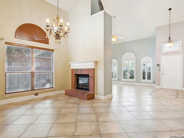 5803 Spring Crown