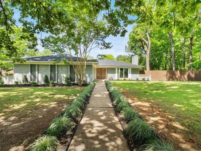 5803 Turtle Creek Dr, Texarkana, TX 75503