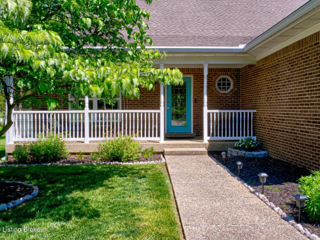 580 Catalpa Ln