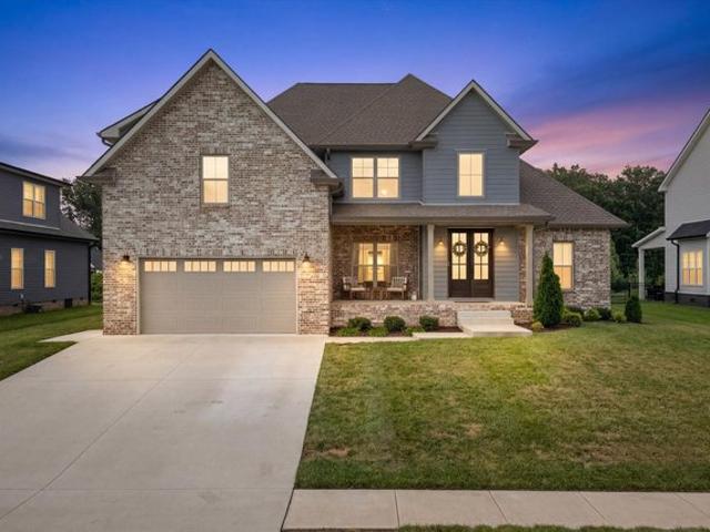 580 Bowden Dr, Clarksville, TN 37043