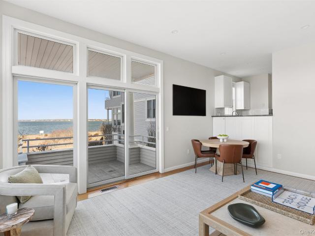 580 Dune Road 3