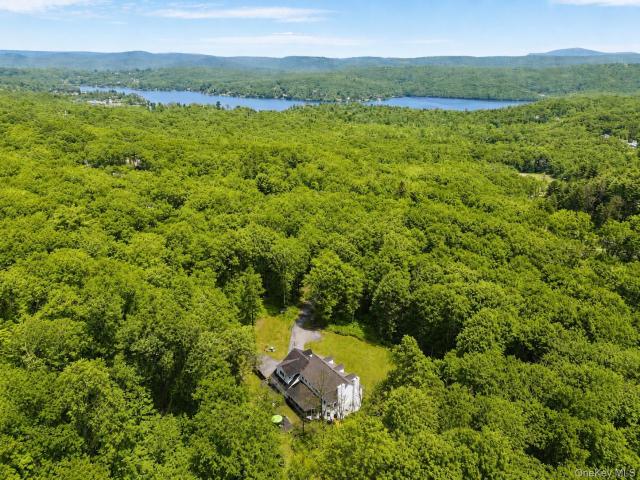 580 Oscawana Lake Road