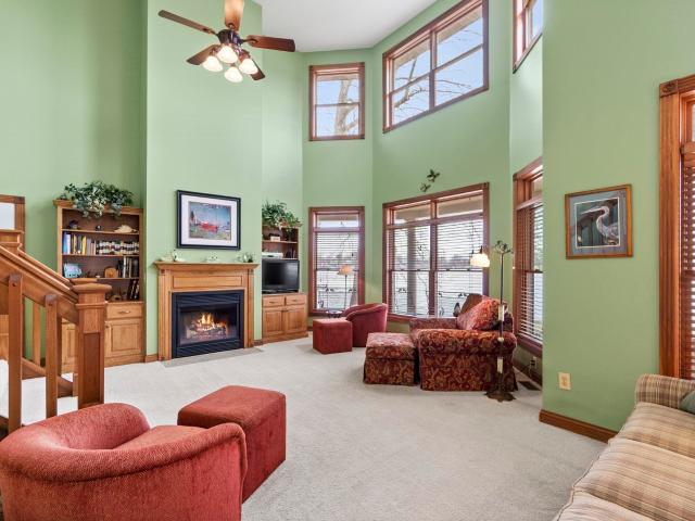 580 Lakeside