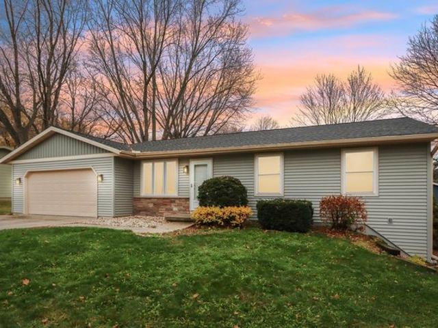 580 Lilac Ln, Lake Mills, WI 53551
