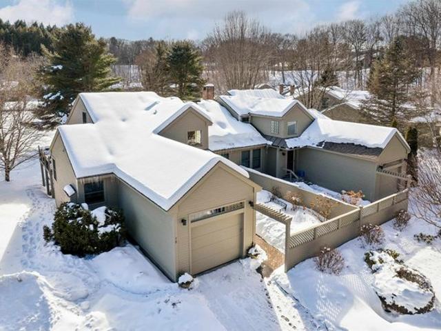 580 Murphys Rd Unit 3B, Hartford, VT 05059