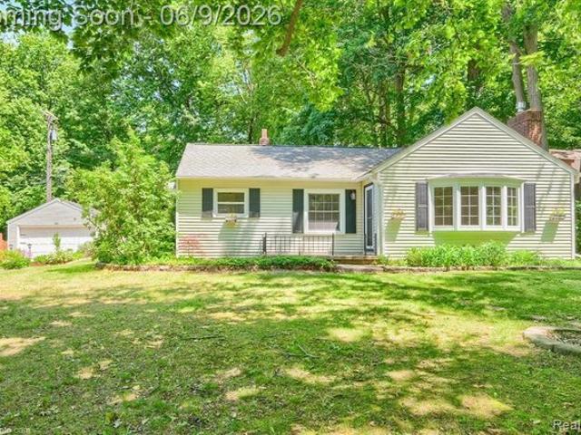 580 N Almont Ave, Imlay City, MI 48444