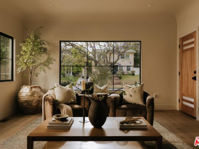 580 N Beachwood Dr, Los Angeles, CA 90004 | MLS #26794 | Compass