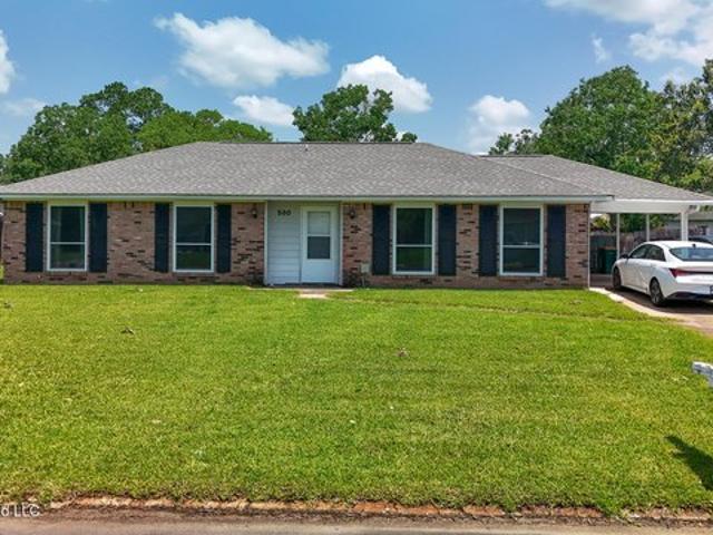 580 Nadine Dr, D'Iberville, MS 39540