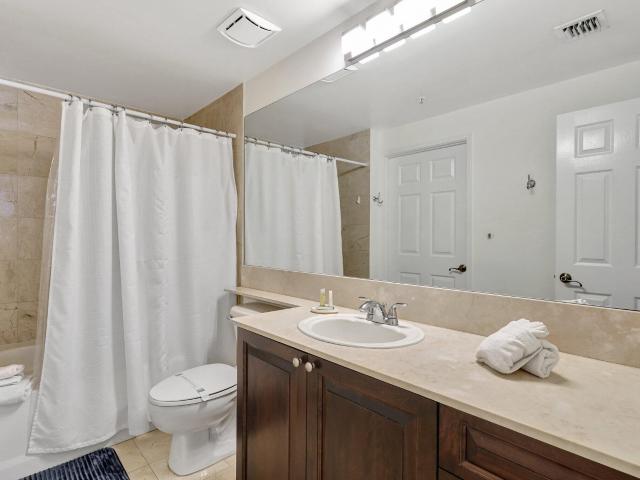 580 S Sapodilla Ave, Unit 105, West Palm Beach, FL 33401 | MLS #R11119