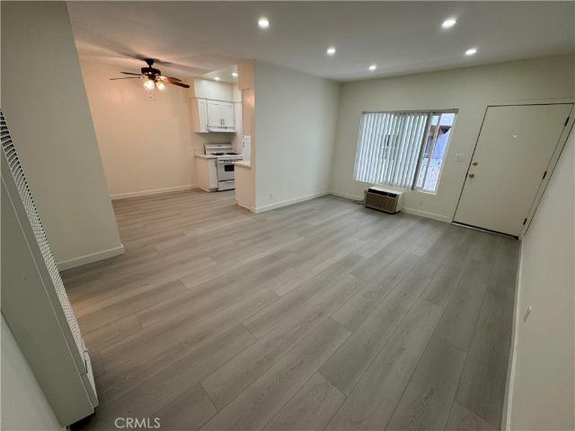 580 W Stocker Street 4A