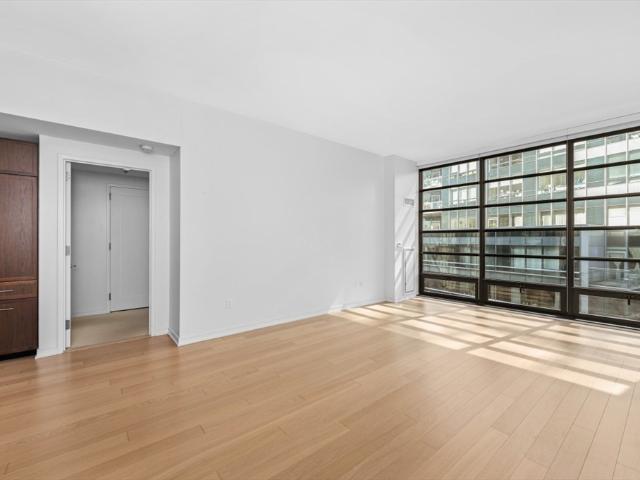 580 Washington St, Unit 811, Boston, MA 02111 | MLS #73505 | Compass
