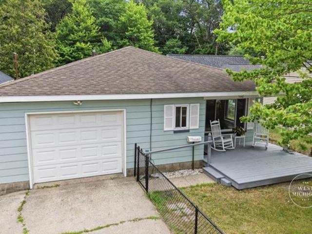 580 West St, Muskegon, MI 49442