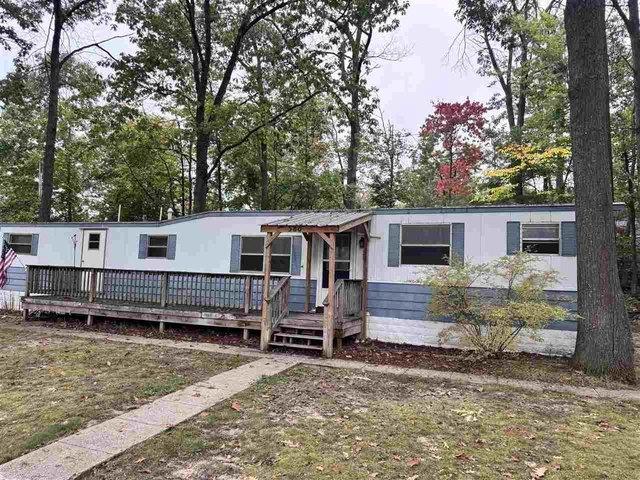 580 Trillium Trl, Gaylord, MI 49735