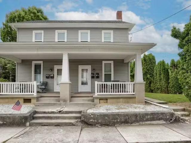 58149551 424 W Main St