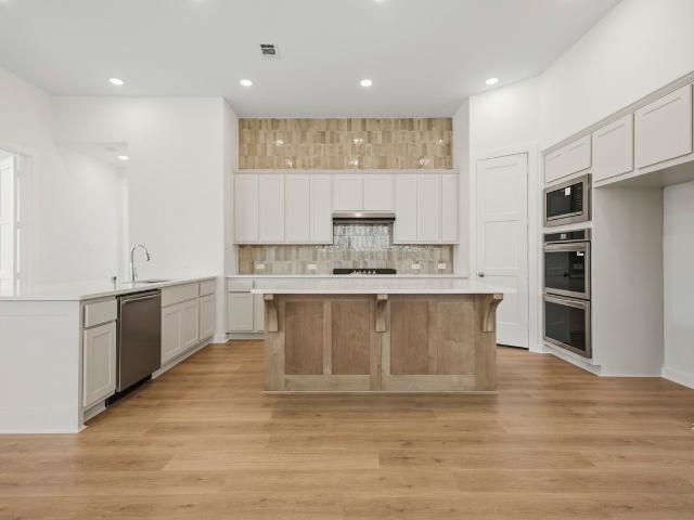 5814 Reef Ridge Drive