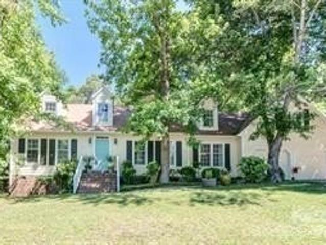 5815 Chapel Creek Ct, Charlotte, NC 28226
