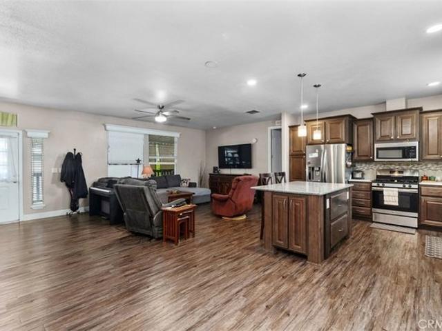 5815 E LA Palma Ave Spc 304, Anaheim, CA 92807