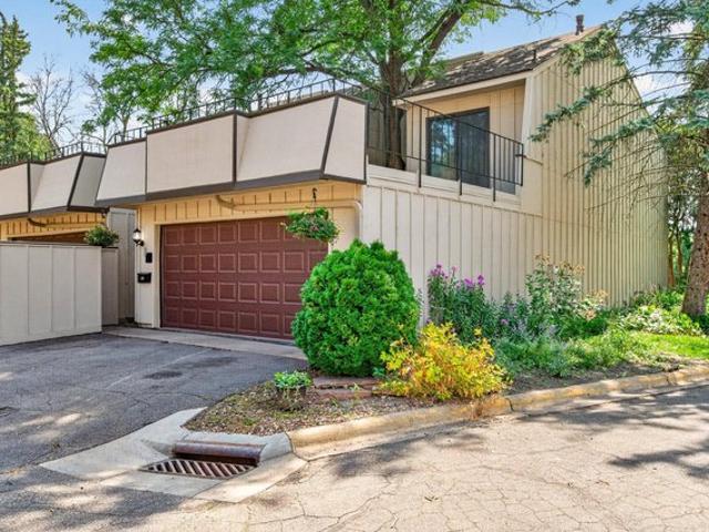 5815 Lake Curve Ln, Brooklyn Center, MN 55429