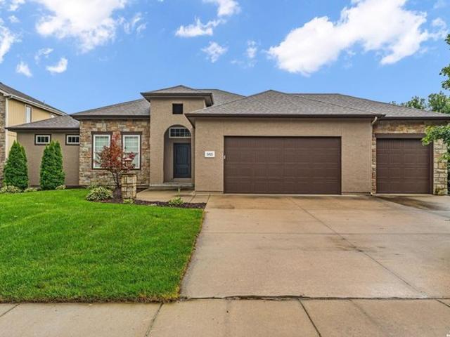 5815 Silverstone Dr, Lawrence, KS 66049